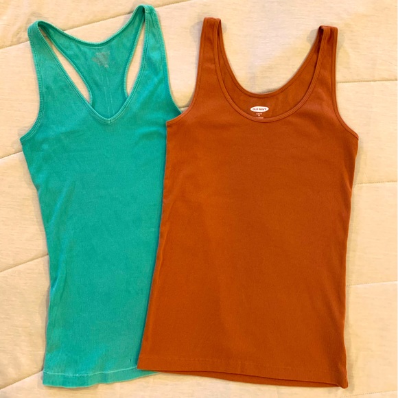 Old Navy | Tops | Womens Tank Top Bundle Size M | Poshmark